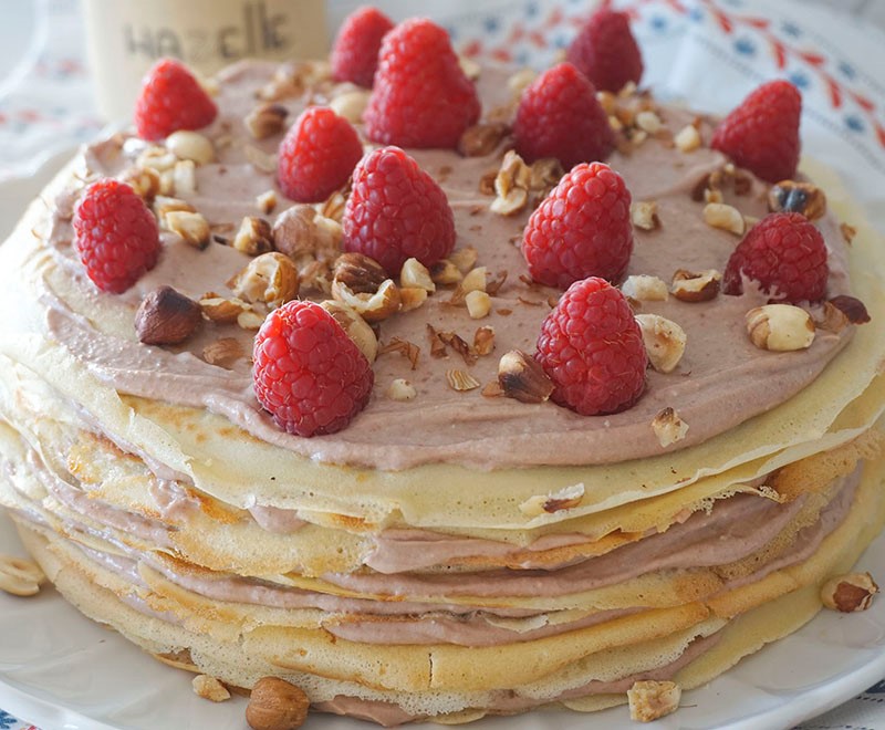 Mille-crêpes et chantilly à la pâte de noisette
